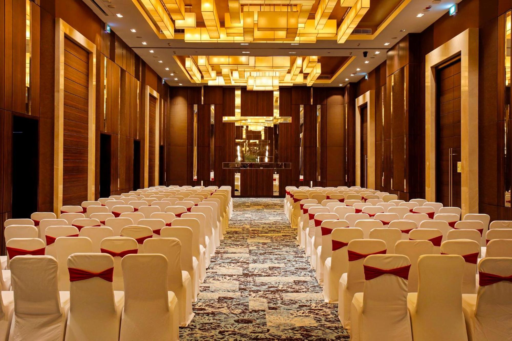HOLIDAY INN CHENNAI OMR IT EXPRESSWAY BY IHG | ⋆⋆⋆⋆⋆ | INDIA | SEASON ...